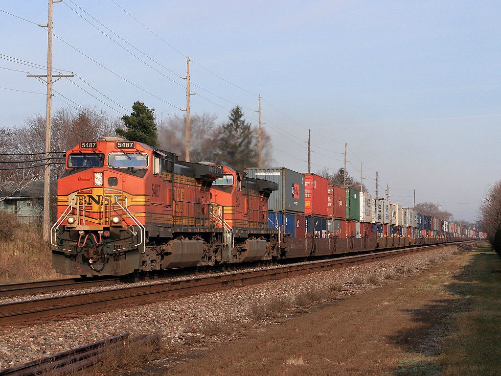 BNSF 5587